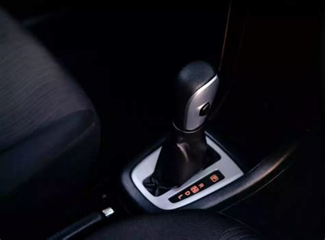 Symptoms Of A Bad Automatic Transmission Gear Shift Indicator In The Garage With
