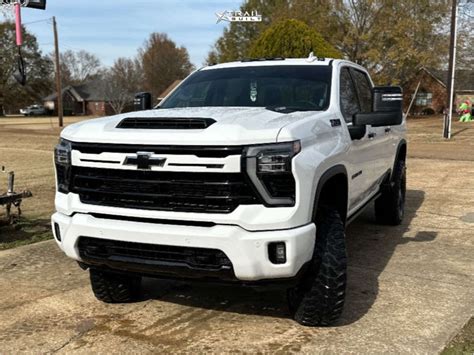 Chevy Trucks 2024 Lifted