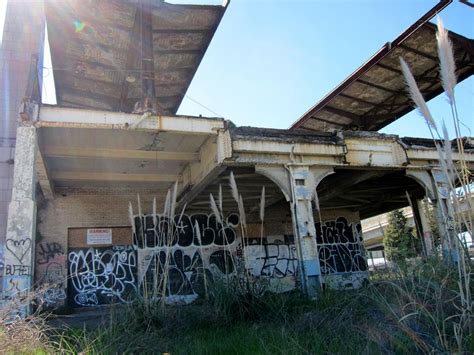 A Rare Look At The Graffiti Inside Oaklands 16th Street Train Station