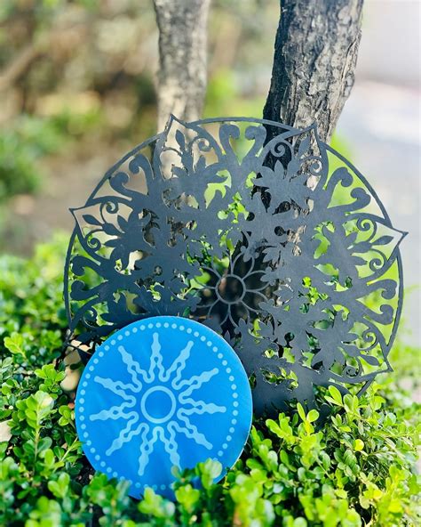 Julie Páramo Bee Julieparamobee • Instagram Photos And Videos