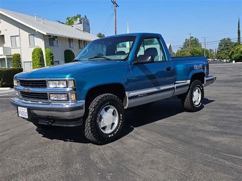 1997 Chevrolet Ck 1500 Series K1500 Silverado 2dr 4wd Standard Cab