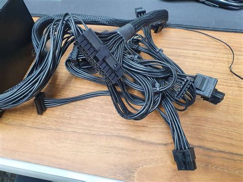 開箱 Inwin迎廣 P65f 650w 金牌直出power 3c板 Dcard