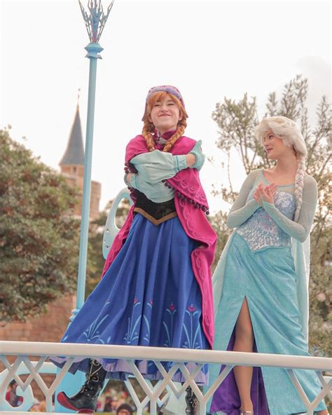 Pin By Rj Williams On Anna And Elsa In 2025 Princess Zelda Face