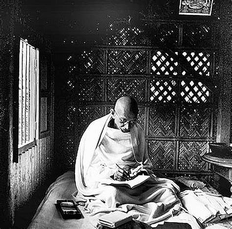 Joseph Lelyveld Havent Written On Gandhis Sex Life News