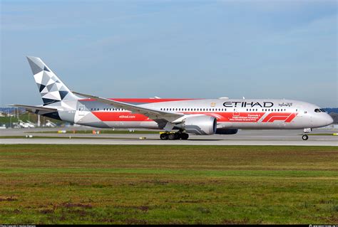 A6-BLV Etihad Airways Boeing 787-9 Dreamliner Photo by Markus Riemann ...