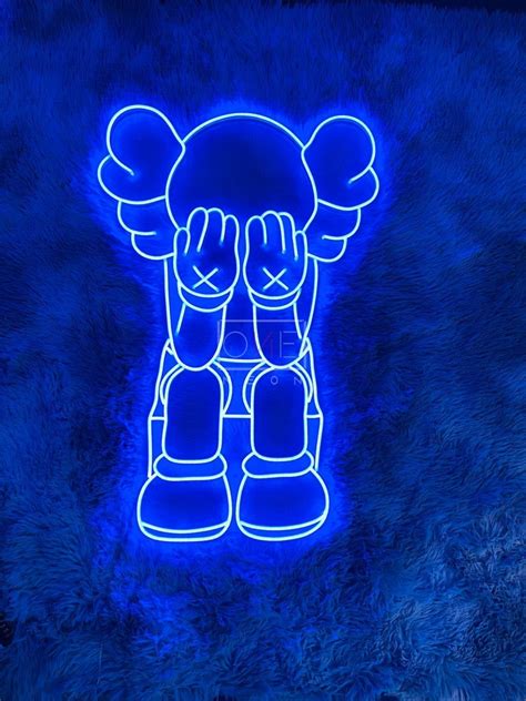 Kaws Blue Wallpapers Top Free Kaws Blue Backgrounds Wallpaperaccess