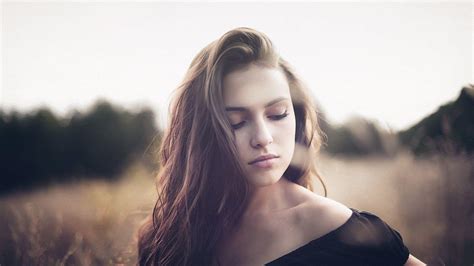 Hd Girls Wallpapers Top Free Hd Girls Backgrounds Wallpaperaccess