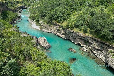 Moraca Schlucht Tipps Wandern Und Kloster Abenteuerglobus