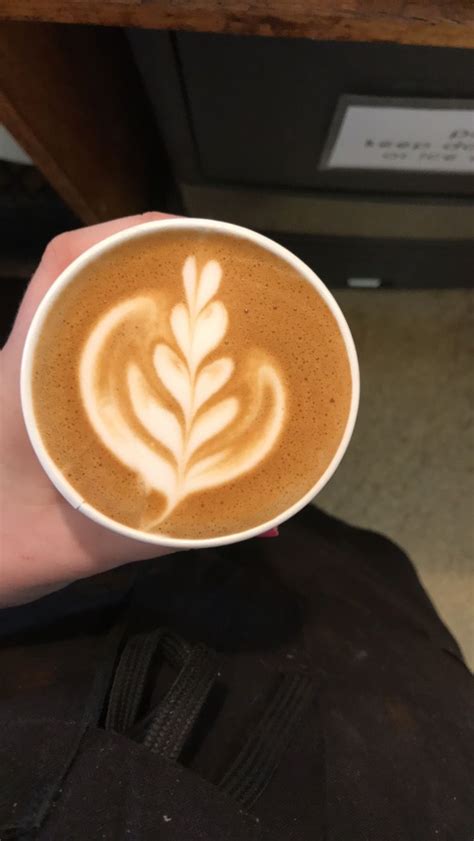 My Favorite Tulip 🤩 Sweet Coffee Latte Art Latte Art Tulip