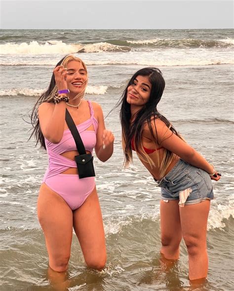 4 Hot Sexy Yurielkys Ojeda Bikini Pics