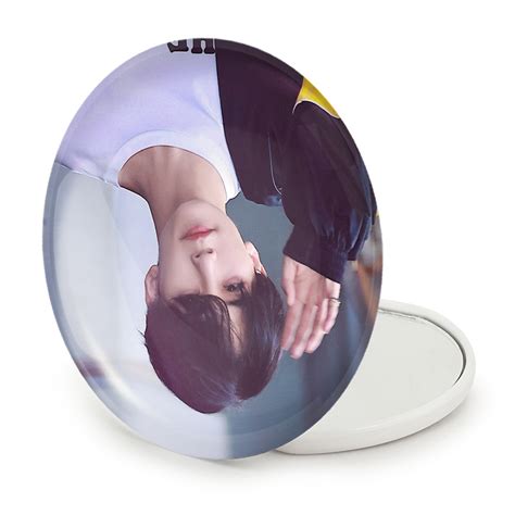 قیمت و خرید آینه جیبی خندالو طرح جونگهان گروه سونتین Seventeen مدل تاشو