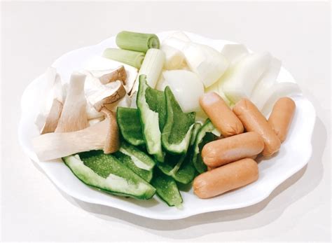 The Guide To Yakiniku Savoring Japans Grilled Delights Japan Food Guide Discover And