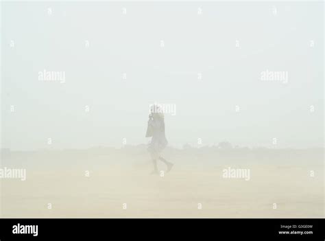 Allahabad India 21st May 2016 A Devotee Cover Himself By Clothe As