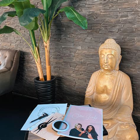 Barbara Abraham Beauty Artist Decin