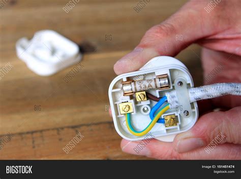 What Is A 13 Amp Plug At Beatrice Callahan Blog