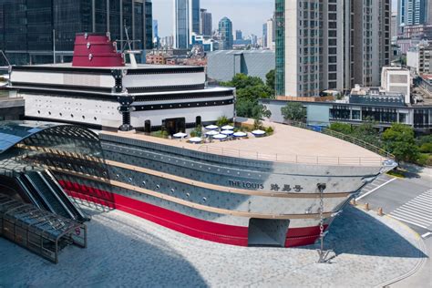 Former Xiaomi Director Linked To Scandal Over Alleged Extramarital With Over 200 Women Contracts