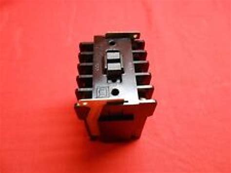 Square D Class 8501 Type G0 30 Ac Control Relay Industrial Lynx