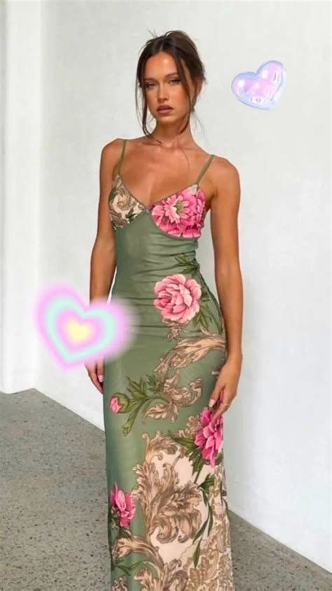 2026 10 Flattering Hairstyles For Spaghetti Strap Dress Pro Tips