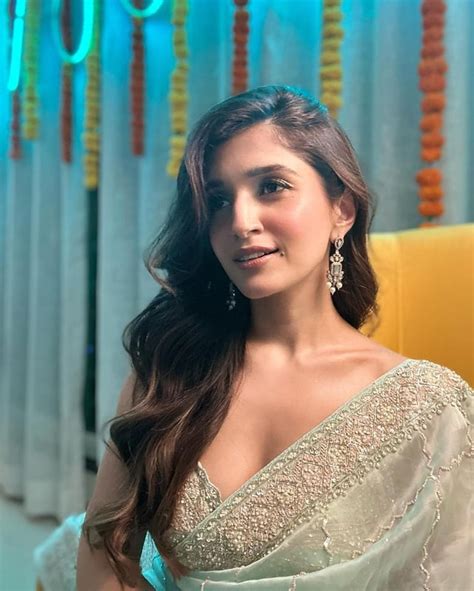 Nidhi Shah Rsareebeauties