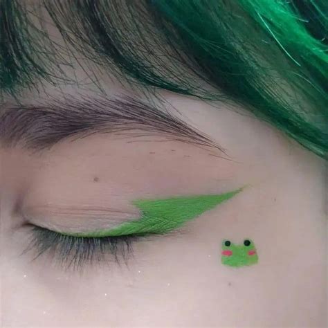 Pin By Raquel On Make No Eyeliner Makeup Eye Makeup Designs