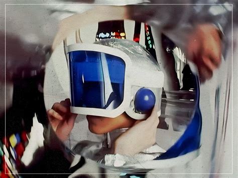 Breaking Down David Bowies Elusive Major Tom
