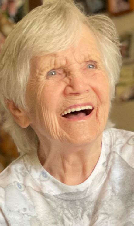 Obituary Doris E Winter