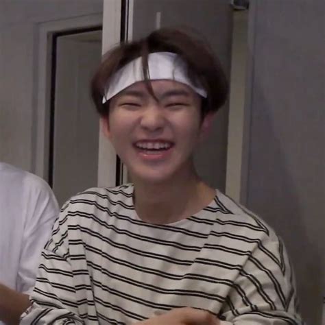 Tiger Hoshi Cute Striped Top