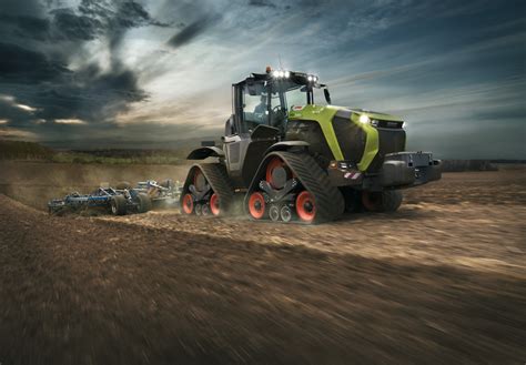 Agritechnica Claas Xerion Lands Tractor Of The Year Award Industrial