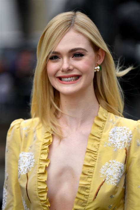 Elle Fanning Nip Slip Sexy 49 Photos DirtyShip