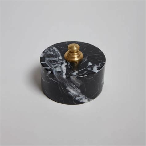 2 Onoff Floor Switch In Brass Push Button Switches From Lvl Usa Architonic