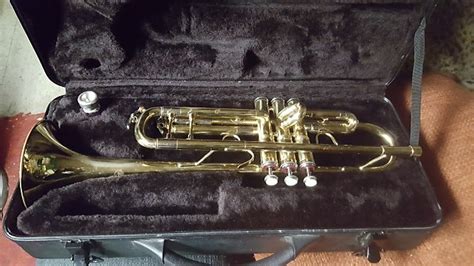 Simba Student Model Brass Bb Trumpet Wmouthpiece And Case Reverb