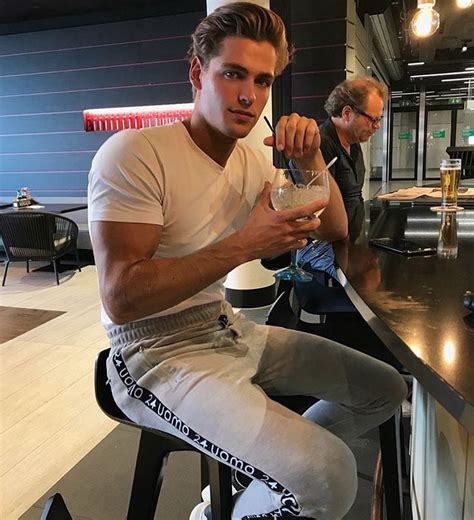 Thomas Strijd Rvindictaratecelebs