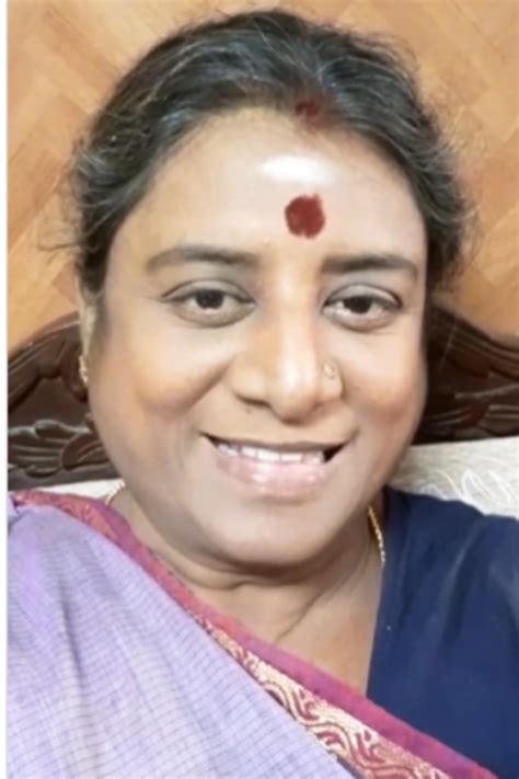 பிரபல வில்லன் நடிகரின் மகள் சிறு வயதில் கணவர் இறப்பு பிறகு பட்ட வேதனை நடிகை சுமதி ஸ்ரீ