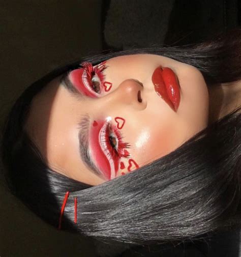 Pin By 𝓷𝓲𝓸𝓶𝓲 On Makeup Looks Creative Eye Makeup Face Art Makeup