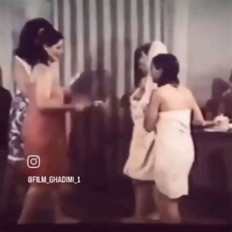 ‎سینما قدیم‎ ‎😃😃😃😃😃 سکانسی از فیلم زیبای حکیم باشی بازیگران نصرت کریمی ایرن شهلا ریاحی روح