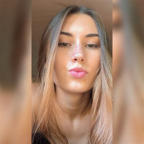 Tayná Tayna Rk • Threads Say More