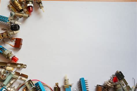 마이크로 칩과 기쁨의 날에 라디오 아마추어의 일 엽서에 대 한 백서에 라디오 구성 요소 0명에 대한 스톡 사진 및 기타 이미지 0명 12월 강철 Istock