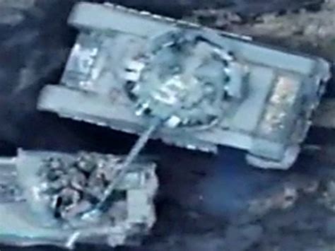【衝撃映像】ロシア軍の戦車、ウクライナ兵をとんでもない殺し方する ポッカキットポッカキット