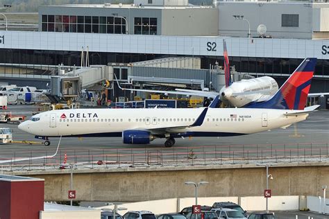 Delta Air Lines Fleet Boeing 737 900er Details And Pictures