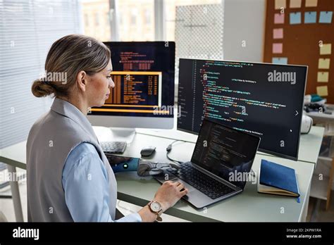 Progammer hi-res stock photography and images - Alamy