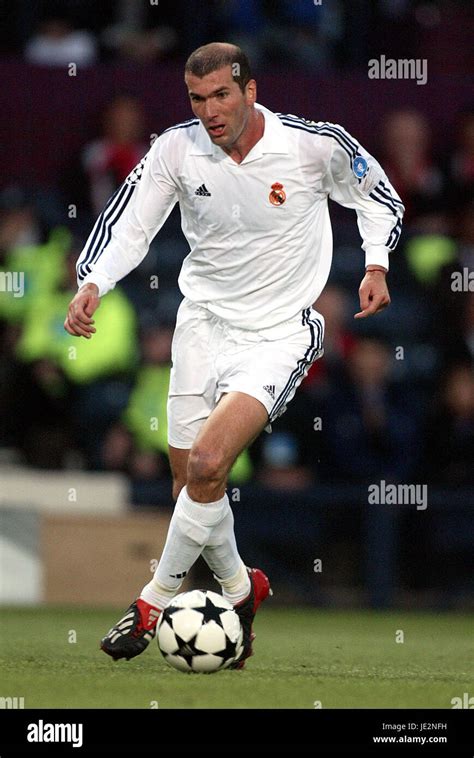 Zinedine Zidane Real Madrid Cf Hampden Park Glasgow 15 May 2002 Stock