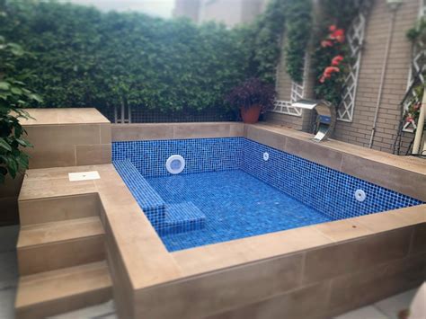 Piscina De Varios Niveles Construyendo Espacios Acuáticos En Honduras