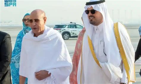 Le Président Mohamed Ould Cheikh El Ghazouani Arrive à Djeddah Pour
