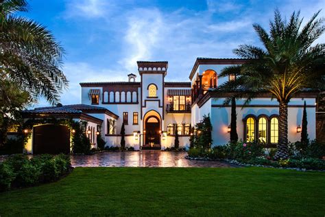 300 Mansion Wallpapers