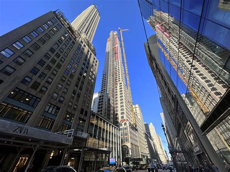 Kpfs 520 Fifth Avenue Reaches 1 002 Foot Pinnacle In Midtown