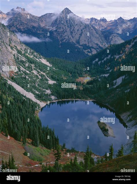 Usa Washington Okanogan Wenatchee National Forest View North From