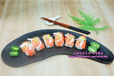 연어초밥 입안에서 살살 녹는 연어초밥