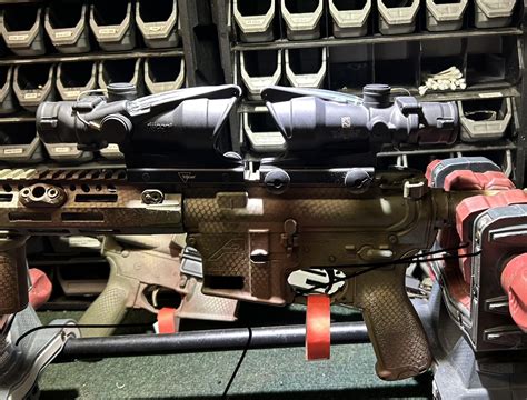 Steyr Aug 3x Scope With Donut Dot Reticle An Updated Version Of The Donut Of Death Donut Is