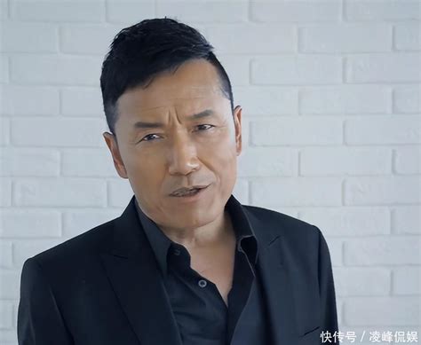 苗侨伟近况：67岁依然年轻，与妻子戚美珍恩爱如初，儿子相貌逊色 360娱乐，你开心就好