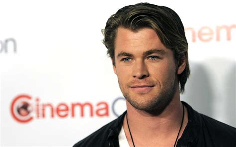 Download Australian Actor Celebrity Chris Hemsworth Hd Wallpaper